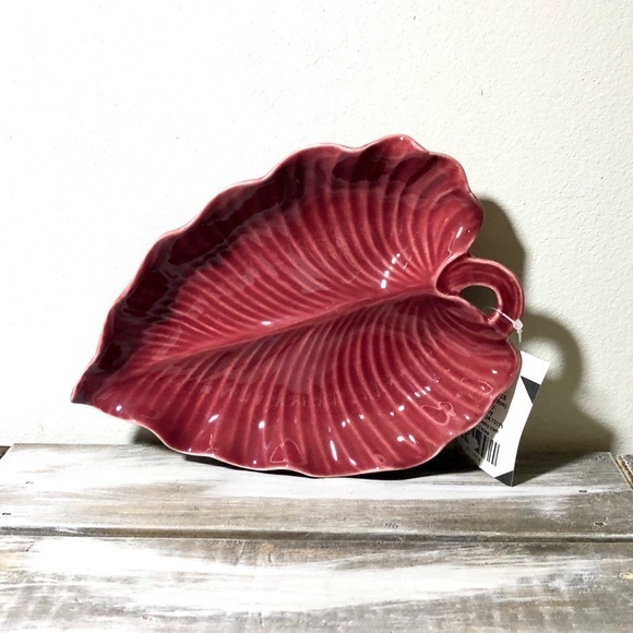 Hobby Lobby | Accents | Nwt Raspberry Fuchsia Pink Leaf Ceramic Tray ...
